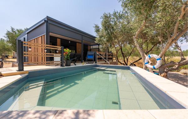 Stunning Home In Tkon - Murter