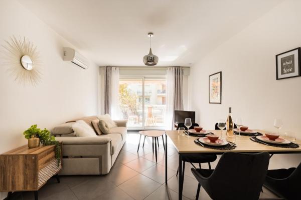 Air Conditioned Apartment, 3 Min Walk To The Beaches, Garage - Biot