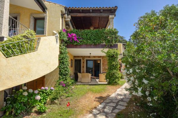Casa Laura Al Mare Con Piscina - Golfo Aranci