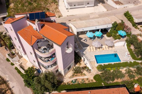 Apartments Peric - Brač