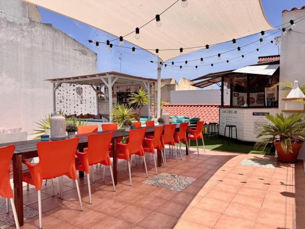 Orange Terrace Hostel - Quarteira