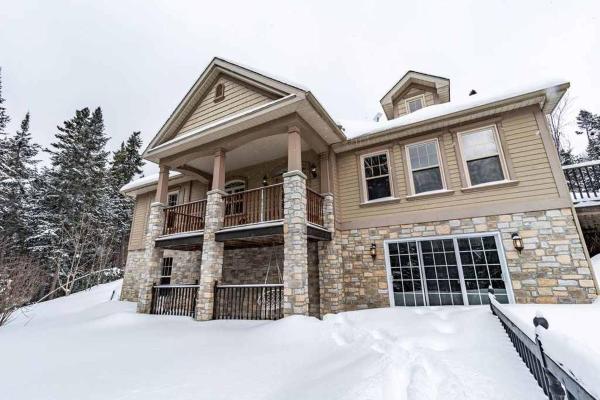 Chateau Val-des-lacs Absolute Luxury By The Lake - Laurentides