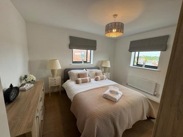 Uxbridge-modern 2 Bed Apt With Lift & Parking - Hayes