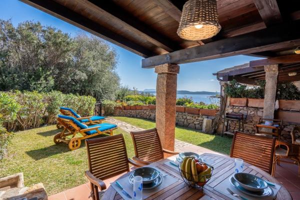 Esclusiva Punta Volpe, Villetta Con Accesso Sul Mare - Golfo Aranci