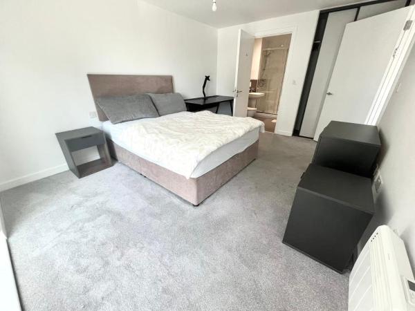 Luxury Stay 2 Bedrooms By Mailbox & New Street Station - Moffat