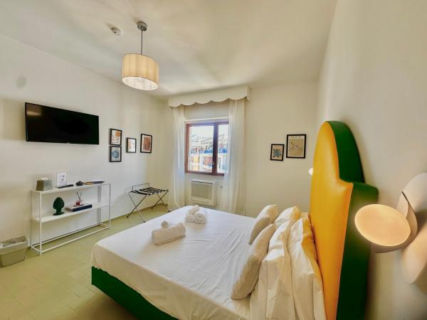 Roof And Sky Room Luxury In Sorrento Center - Sorrent