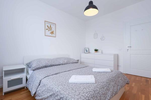Mozartova- Quiet Getaway With A View Of The Danube - Bratislava