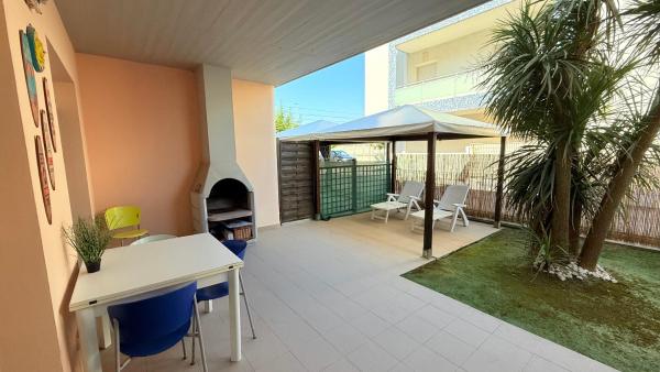 Se186 - Senigallia, Bilocale Con Cortile E Posto Auto - Senigallia