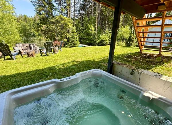 Le Chalet Blanc, Bord De Lac & Spa - Laurentides