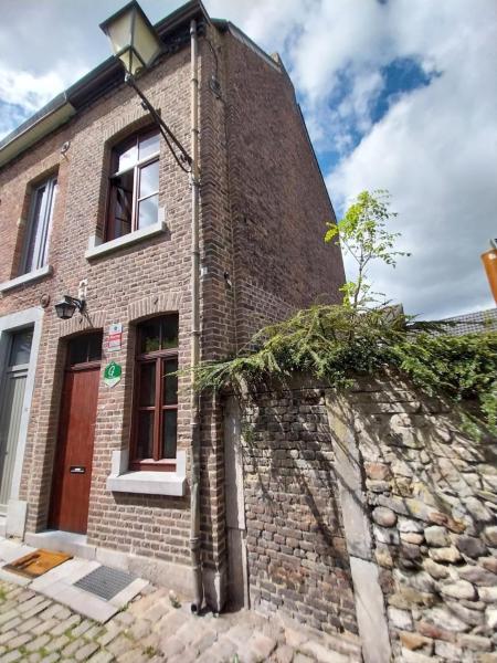 Entre Temps Et Pavés - Belgium
