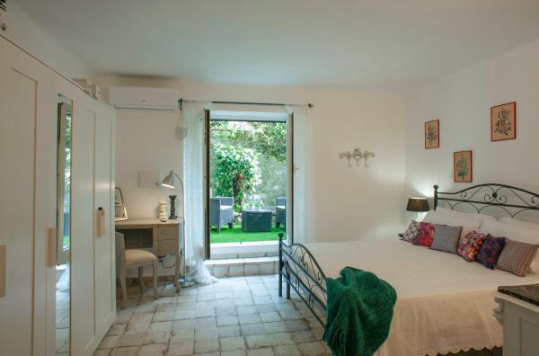 Small Antique - La Spezia