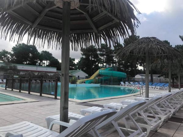 Camping 4 ÉToiles Mobilhome Chez Jéjé Et Fredo - Sallertaine