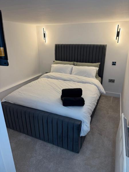 Luxury Tiny Home In Brighouse - Huddersfield