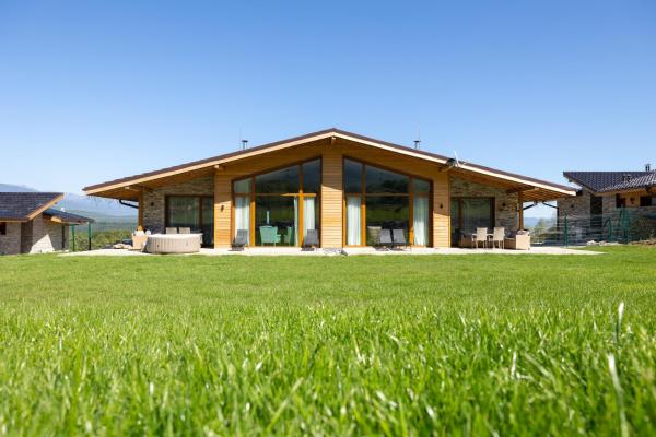 Villa Eliyas With Jacuzzi Near The Pirin Golf Resort - Bulgaria