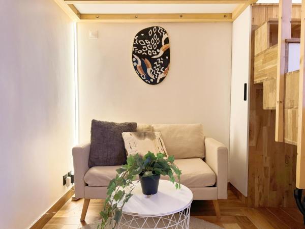 Cosy Petit Monparnasse Retreat - Gare Montparnasse - Paris