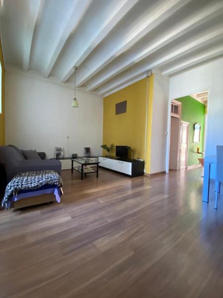 Moderno Apartamento En Barcelona - Santa Coloma de Gramenet