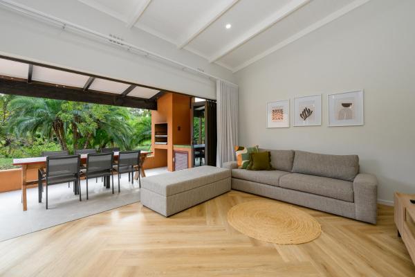 San Lameer Villa 2027 - 2 Bedroom Superior - 4 Pax - San Lameer Rental Agency - Port Edward