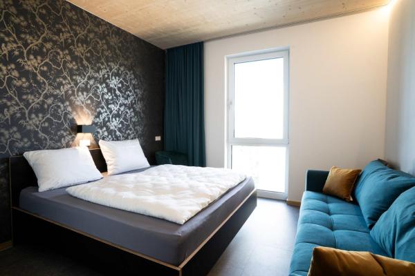 Motel Q - Germany