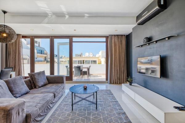 Modern Seaside Penthouse Jacuzzi Bbq Sun Deck - Valletta