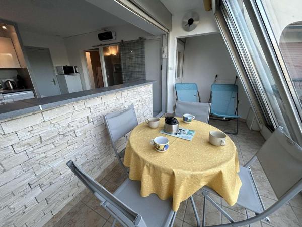 Appartement 2 Pièces Cabine, Piscine, Parking, 5 Couchages - Port Camargue - Fr-1-250-234 - Plage de Port Camargue