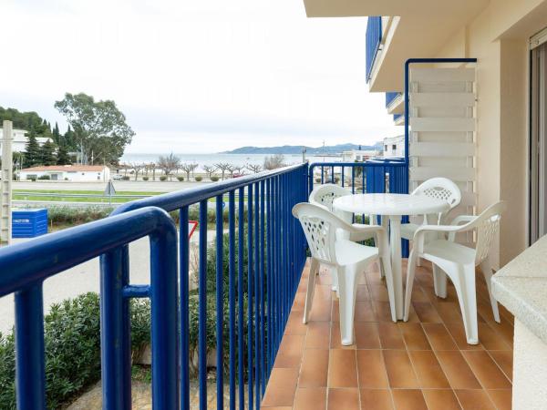 Girasol B 2-1 Apartamento Luminoso Con Vistas A Playa De Grifeu. - Es-228-25 - Llançà