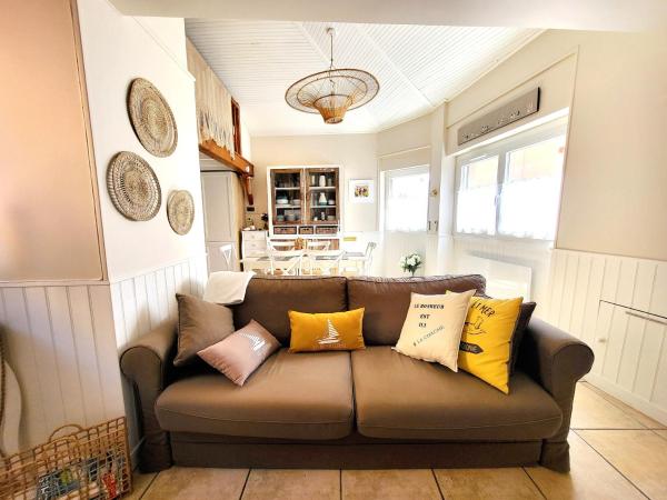 Maison De Pêcheur Moderne Avec Terrasse, Proche Mer Et Commerce - Barbecue - Wifi Gratuit - Fr-1-92-950 - Les Sables-d'Olonne