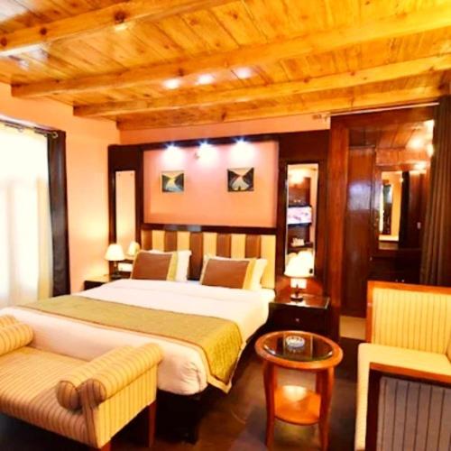 Hotel Legacy - Nainital