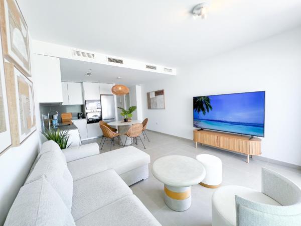 Family Penthouse With Sea Views In Cancelada - Benahavís