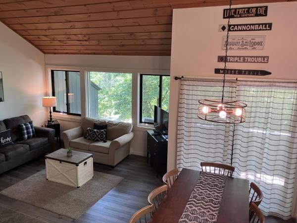 The Mountain Escape - New Hampshire (State)
