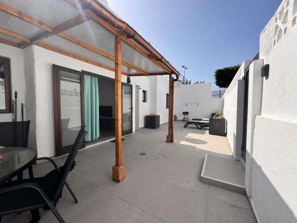 Yumbo Rainbow Homes A - Playa del Inglés