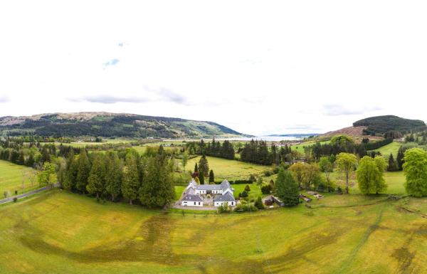 Argyll Farmhouse-idyllic Setting-sleeps10 - Dunoon