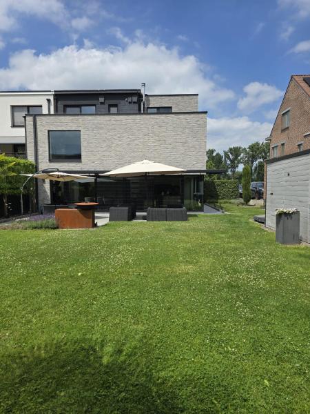 Tomorrowland Crib In De Buurt Van Boom - Duffel
