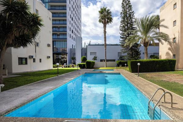 Luxury Limassol Seaside Pool Suite - Limassol