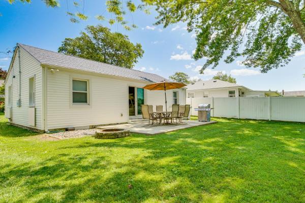 Half Mi To Beach Family Retreat In Old Lyme! - Old Lyme, CT