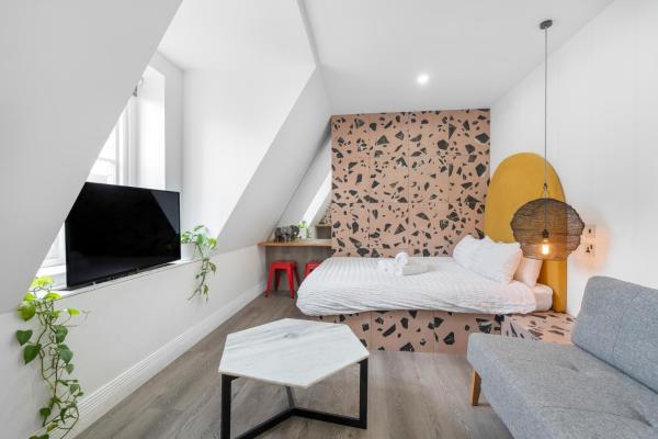 Brick Lane Base - Bromley
