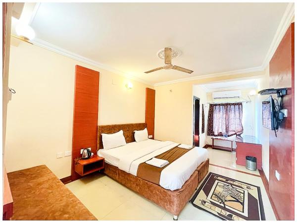 Hotel Sb Inn Near Jagannath Temple & Sea Beach -Free Wi-fi- Restaurant & Free Parking Facilities # All Room Attached Balcony With Fully Air Conditioned # Best Luxuary Hotel - Puri