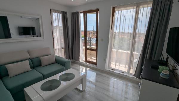 Modern And Central Seaview Apartment In Sarafovo By Flat Mаnager - Burgas