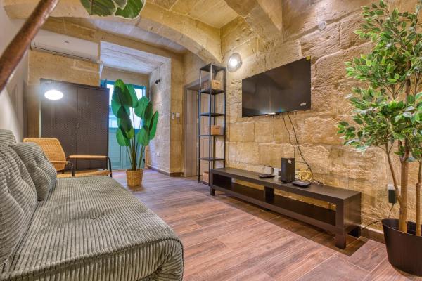 Charming, Modern Duplex In City Center Jmba1-1 - Valletta