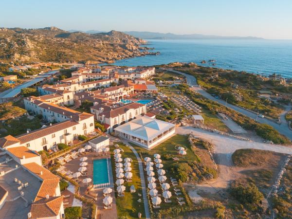 Mangia's Santa Teresa Sardinia, Curio Collection By Hilton - Portobello