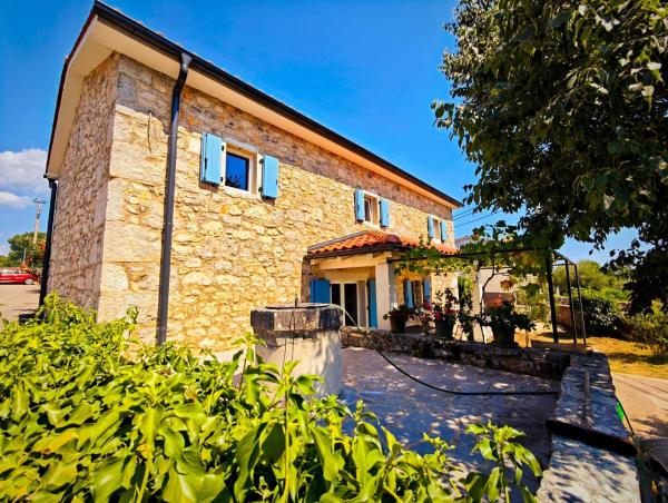 Holiday House Maya - Cres