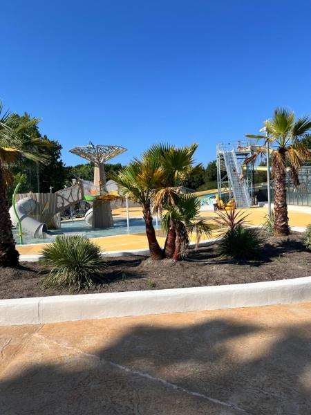 Camping 4 éToiles Mobile Home 4 à 6 Personnes - Bias