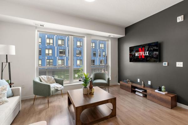 Luxury Spacious 2bd Condo In Dt Minneapolis, Minutes From Minneapolis Convention Center & Us Bank Arena - Minneapolis, MN