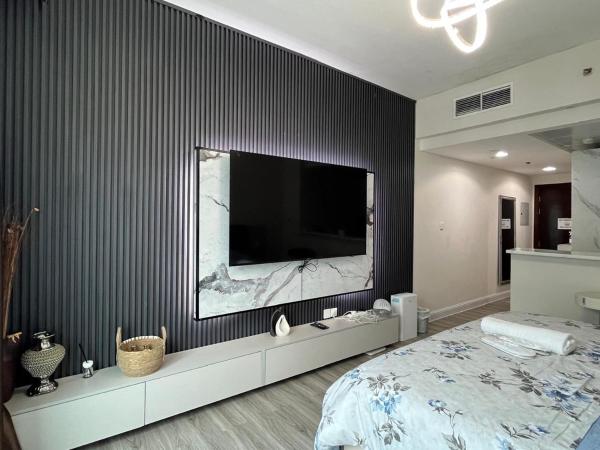 Marina Grand Metro Suites - 