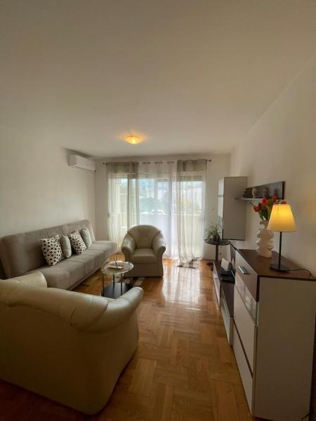 Apartment Sara - Podstrana