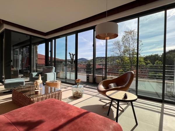 La Plâtrière, Appartement Classé 5 éToiles, Avec Garage En Ville Haute Du Puy - Le Puy-en-Velay