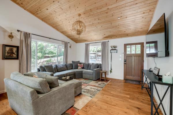 Walk To Dtwn Charming Family Cabin In Twain Harte - Sonora, CA