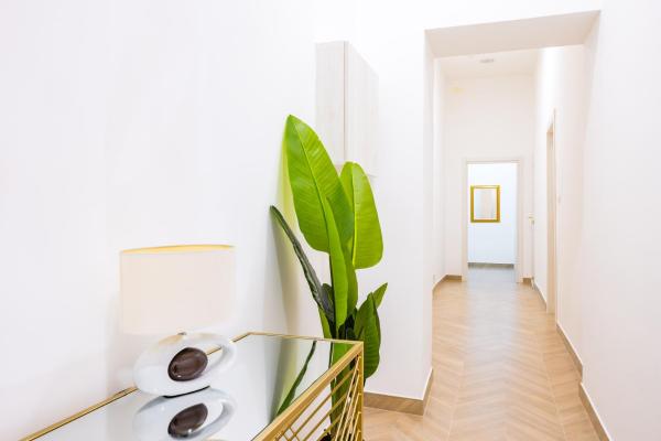 Essentia Home - Naples