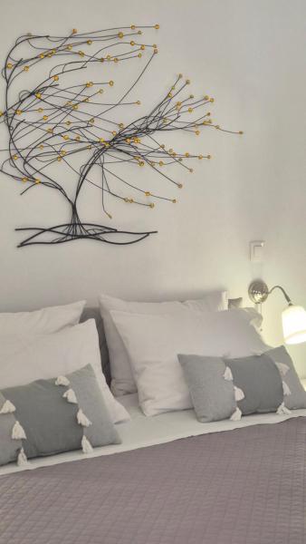 Kalamia's Cozy Apartment - Santorini