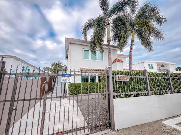 Modern Stay In San Juan Walk To Beach Near Airport - San Juan