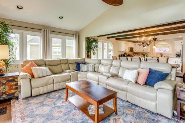 Fireside Nights, Winter Lake View! Hayesville Home - Chatuge Lake